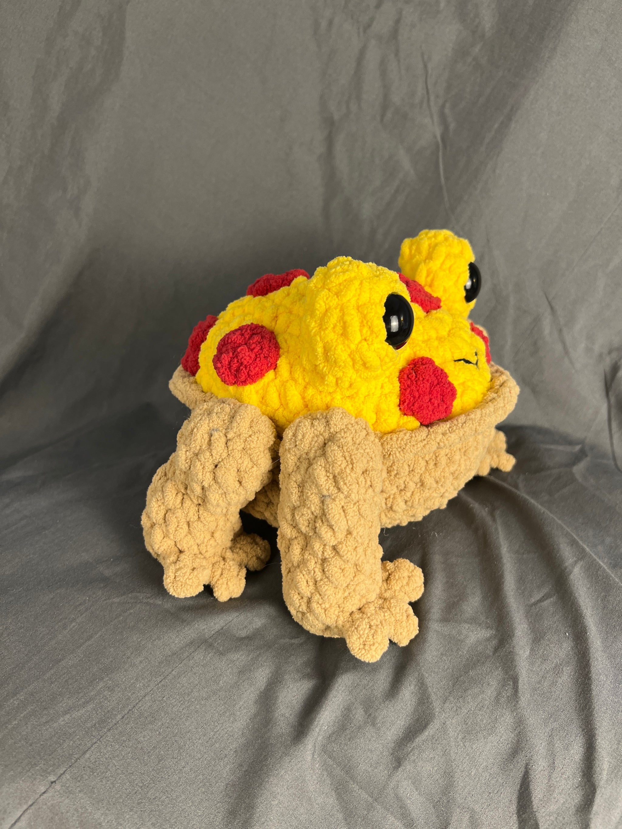Pizza Toad/ Pizza Frog Crochet Pattern [PDF FILE] – Crouton's Crochet